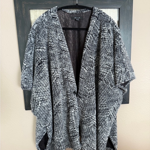 Yana K | Jackets & Coats | Chic Black And Gray Knit Cardigan By Yana K ...